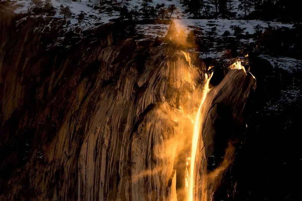 14 Photos That Prove Horsetail Fall Is Actually Made Of Fire