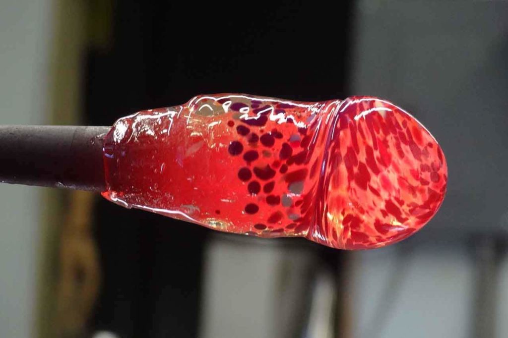 9 GIFs That Prove You Can Watch Molten Glass For All Eternity